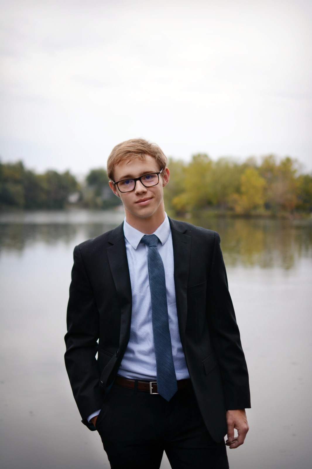 Ben, Senior – Emily Persic,photographer(Raincliffs Photography)