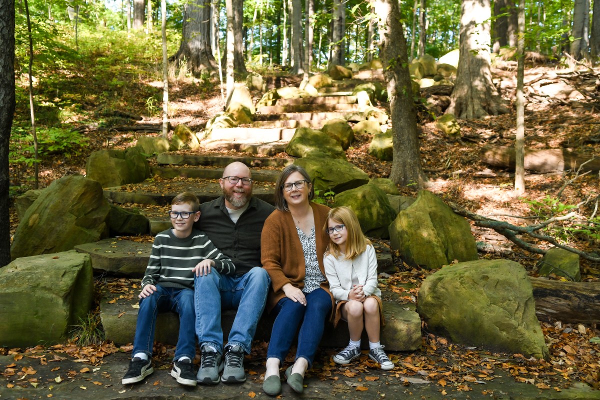 The Blevins Family – Emily Persic,photographer(Raincliffs Photography)